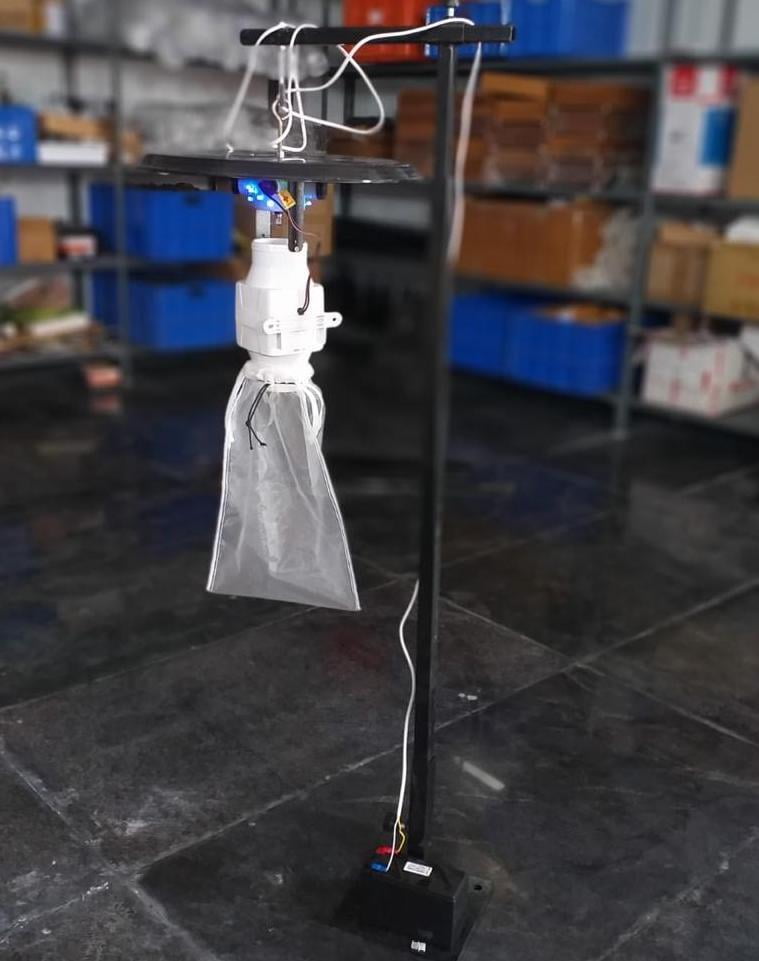 UV light trap on CDC model with Timer Functional Mosquito Trap