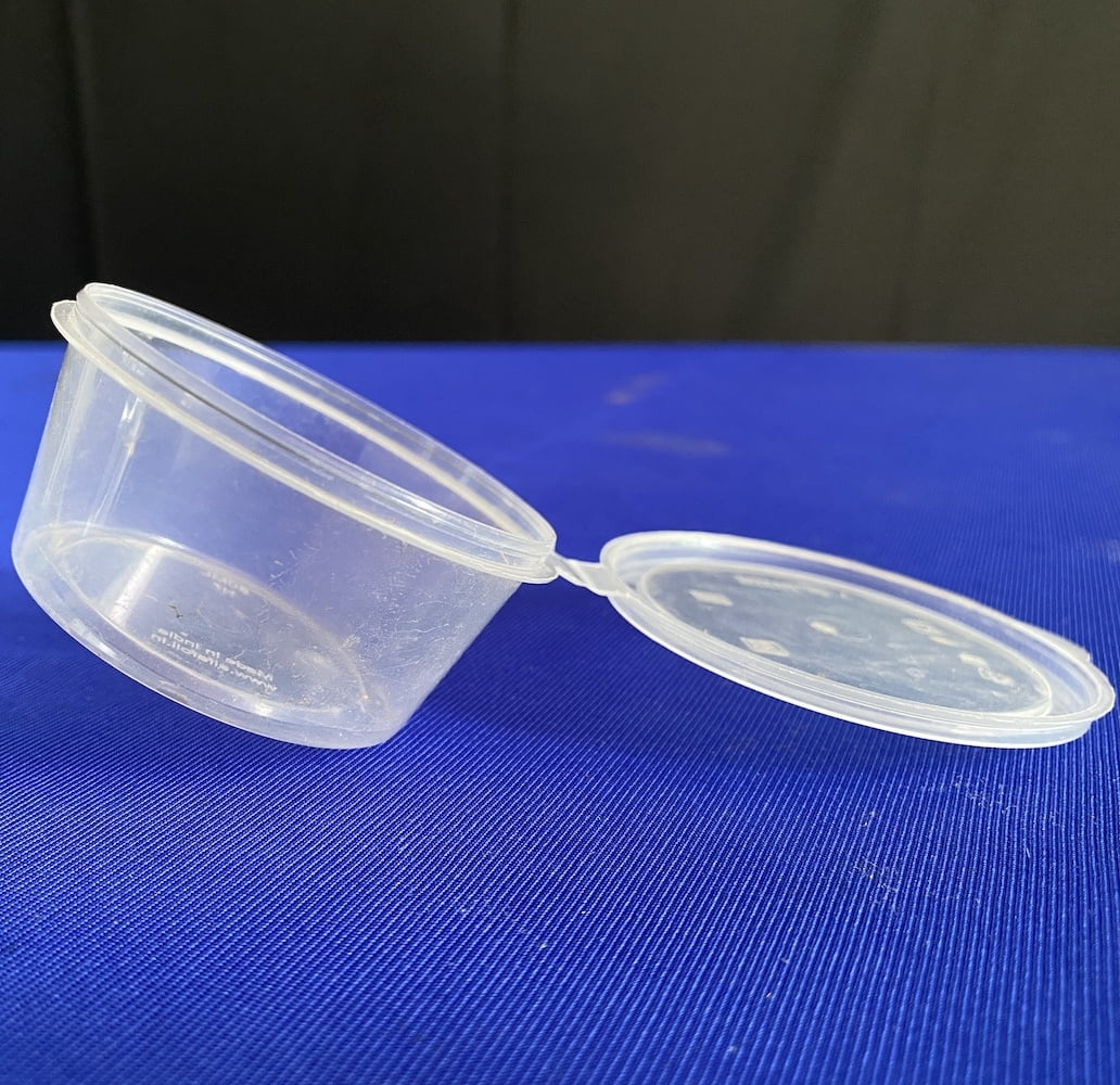 Disposable plastic cups with lids for insect bioassay pack of 10